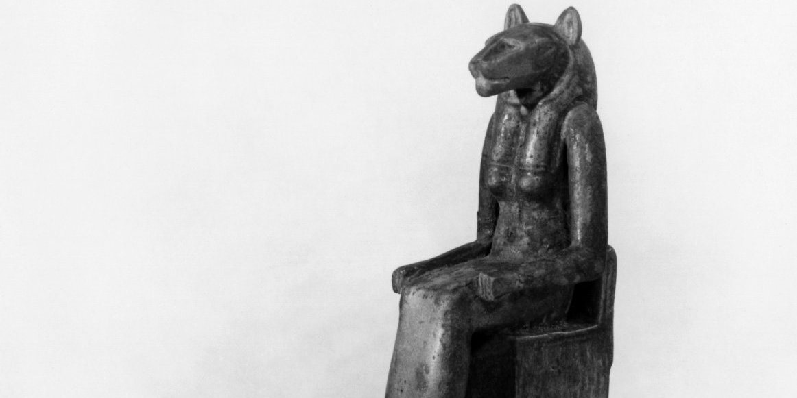 Figure of Bast or Sekhmet Seated on a Throne · Brooklyn Museum