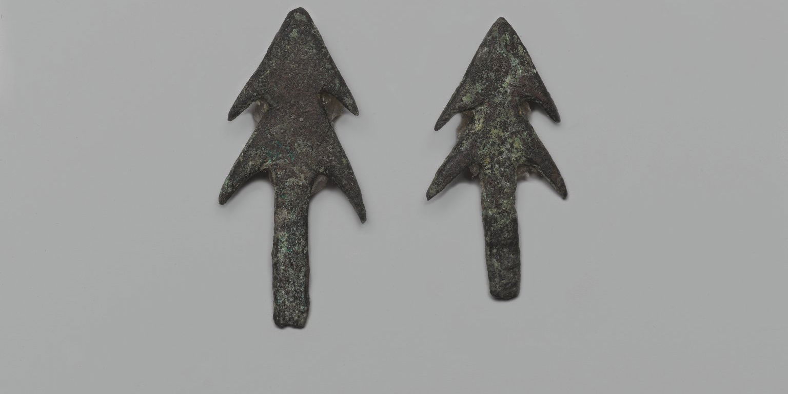 2 Double-Barbed Arrow-Heads · Brooklyn Museum