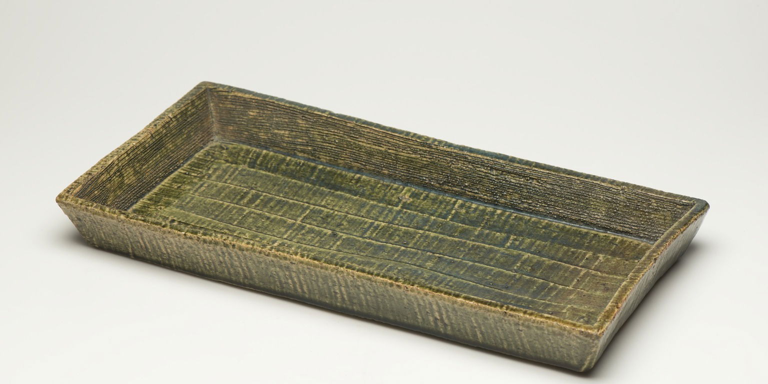 Oribe Ware "Shinogi-te" Rectangular Low-sided Plate, Nagahira-bachi · Brooklyn Museum