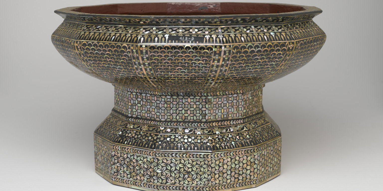 Offering Dish on Pedestal Foot · Brooklyn Museum