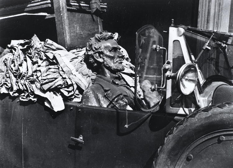 Uncommon Man, Chicago 1936 · Brooklyn Museum