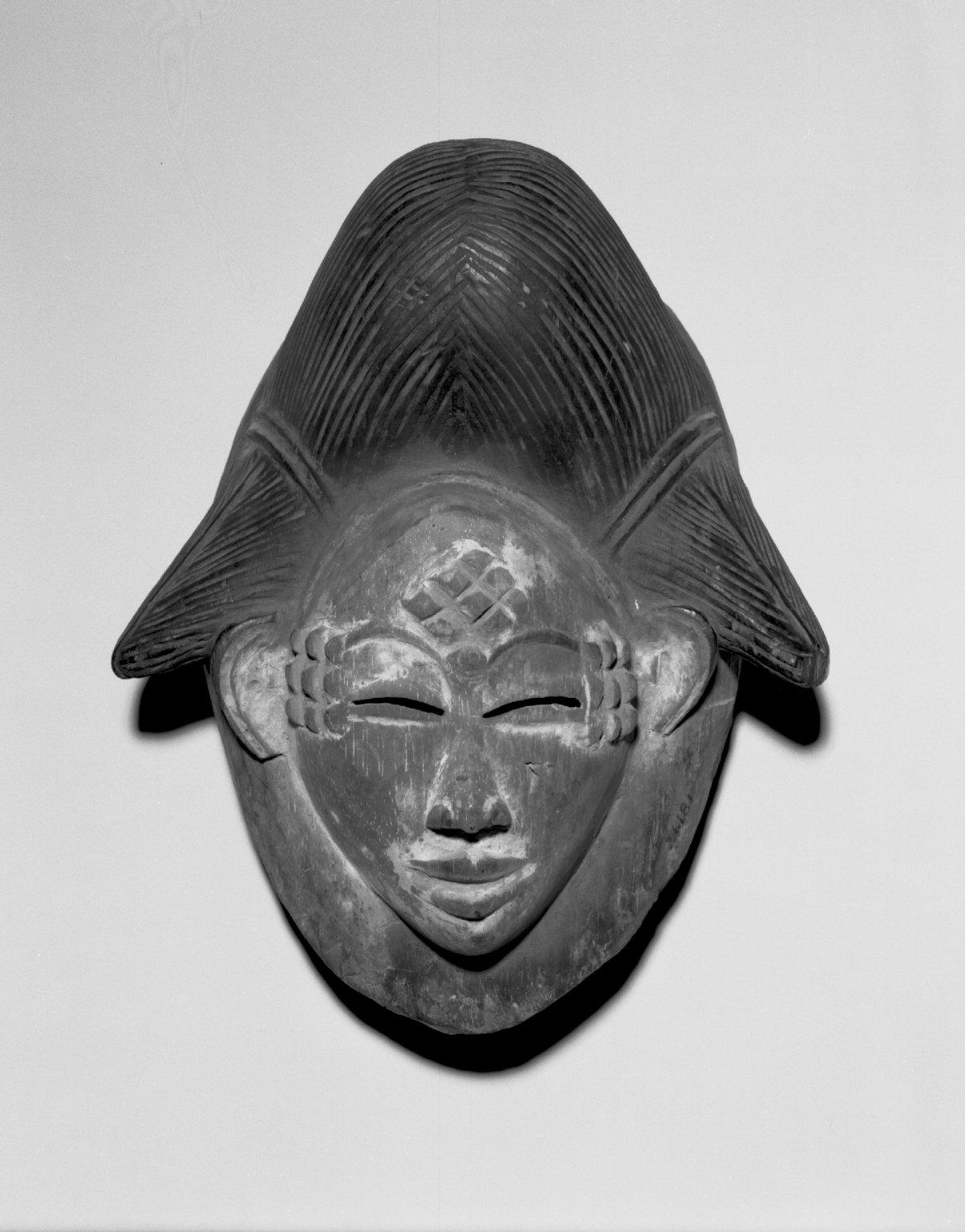 Mask for Okuyi Society (Mukudj) · Brooklyn Museum