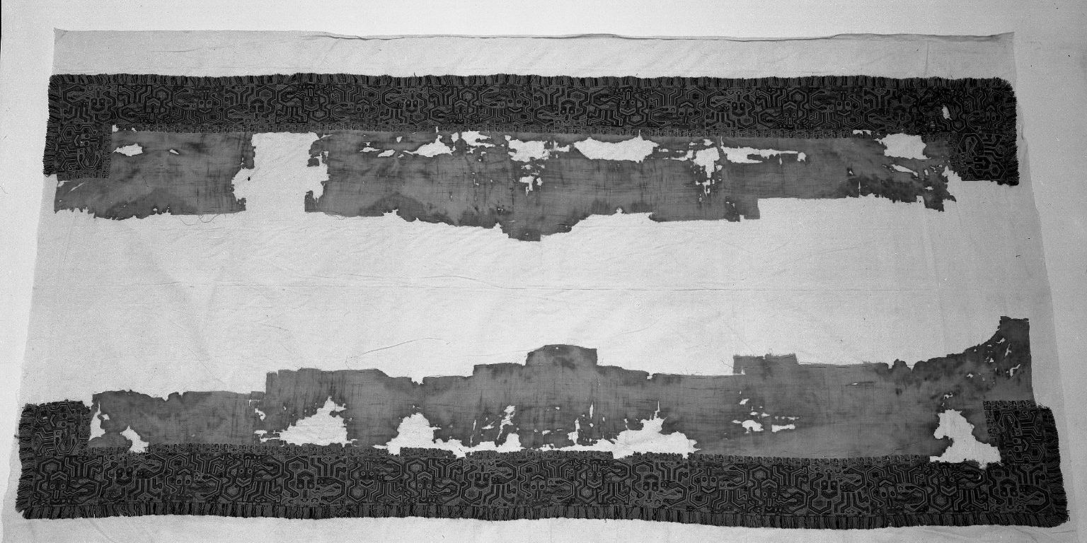 Mantle Border or Mantle, Fragments, Border · Brooklyn Museum