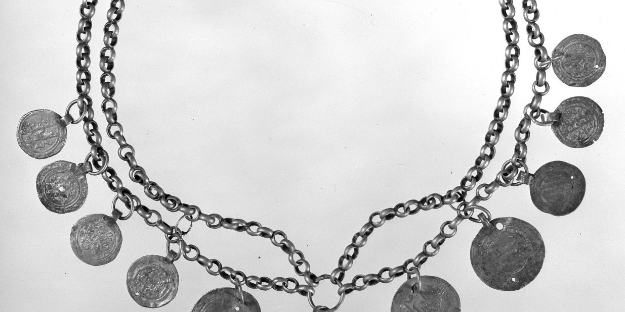 Chain, Worn by a Woman · Brooklyn Museum