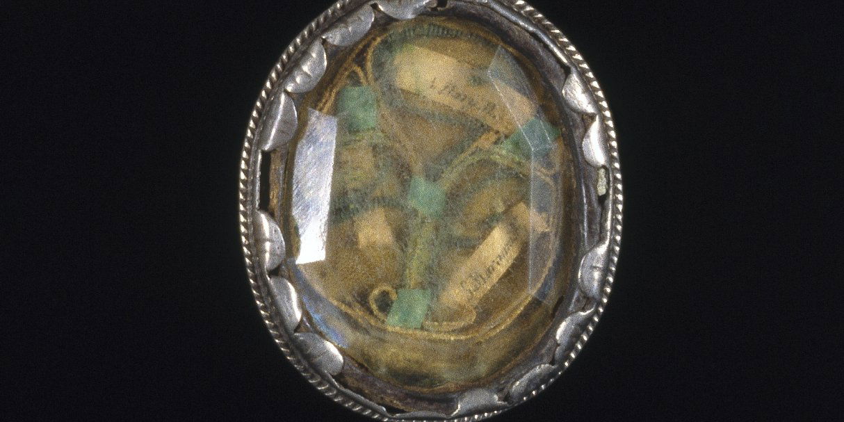 Reliquary Locket · Brooklyn Museum