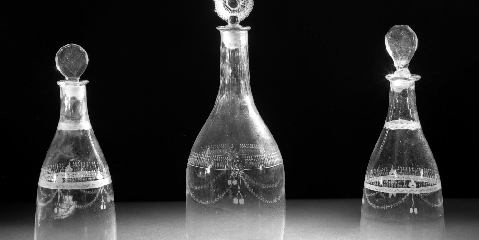 Taper Shaped Decanter · Brooklyn Museum