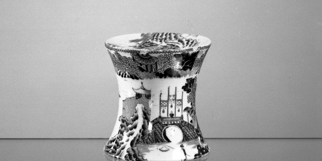Pounce Pot · Brooklyn Museum