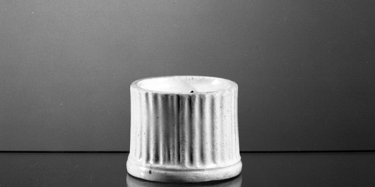 Pounce Pot · Brooklyn Museum