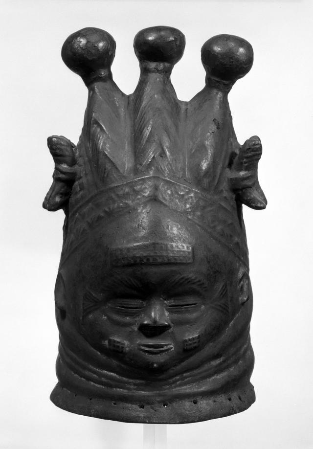 Sande society mask (sowei) · Brooklyn Museum