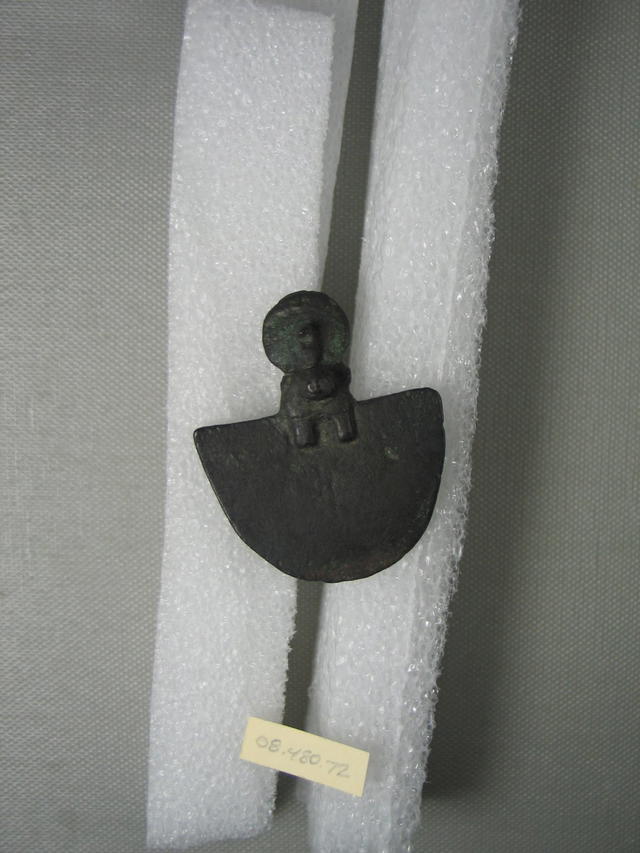 Aegis Surmounted by Head of Sakhmet · Brooklyn Museum