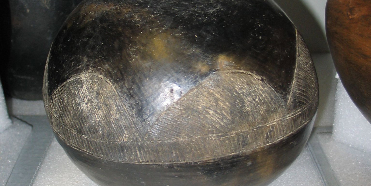 Ukhamba (Beer Vessel) · Brooklyn Museum