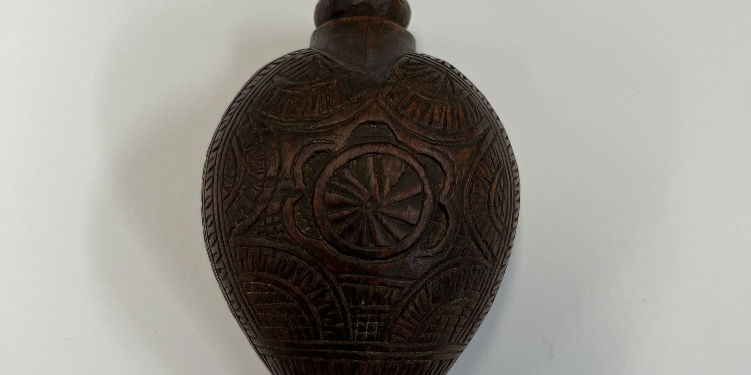 Gunpowder Flask · Brooklyn Museum