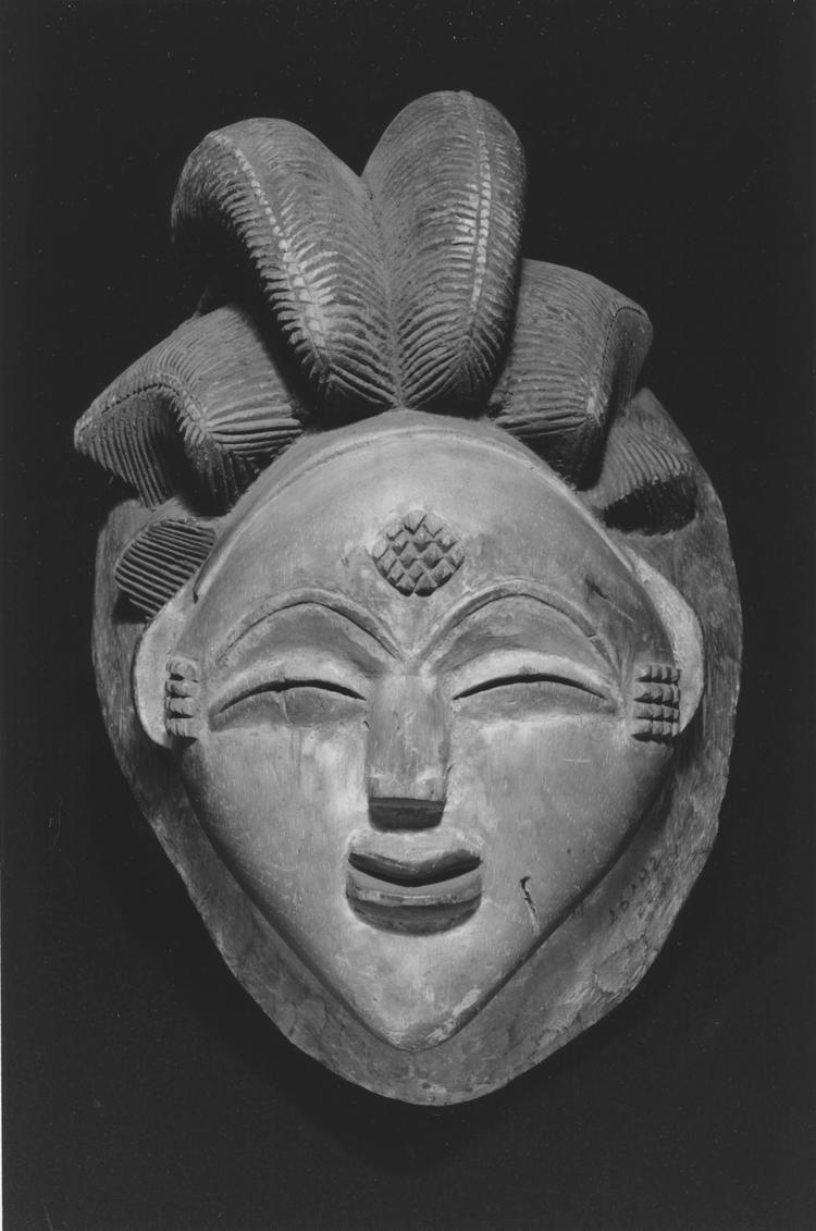 Mask for the Okuyi Society (Mukudj) · Brooklyn Museum