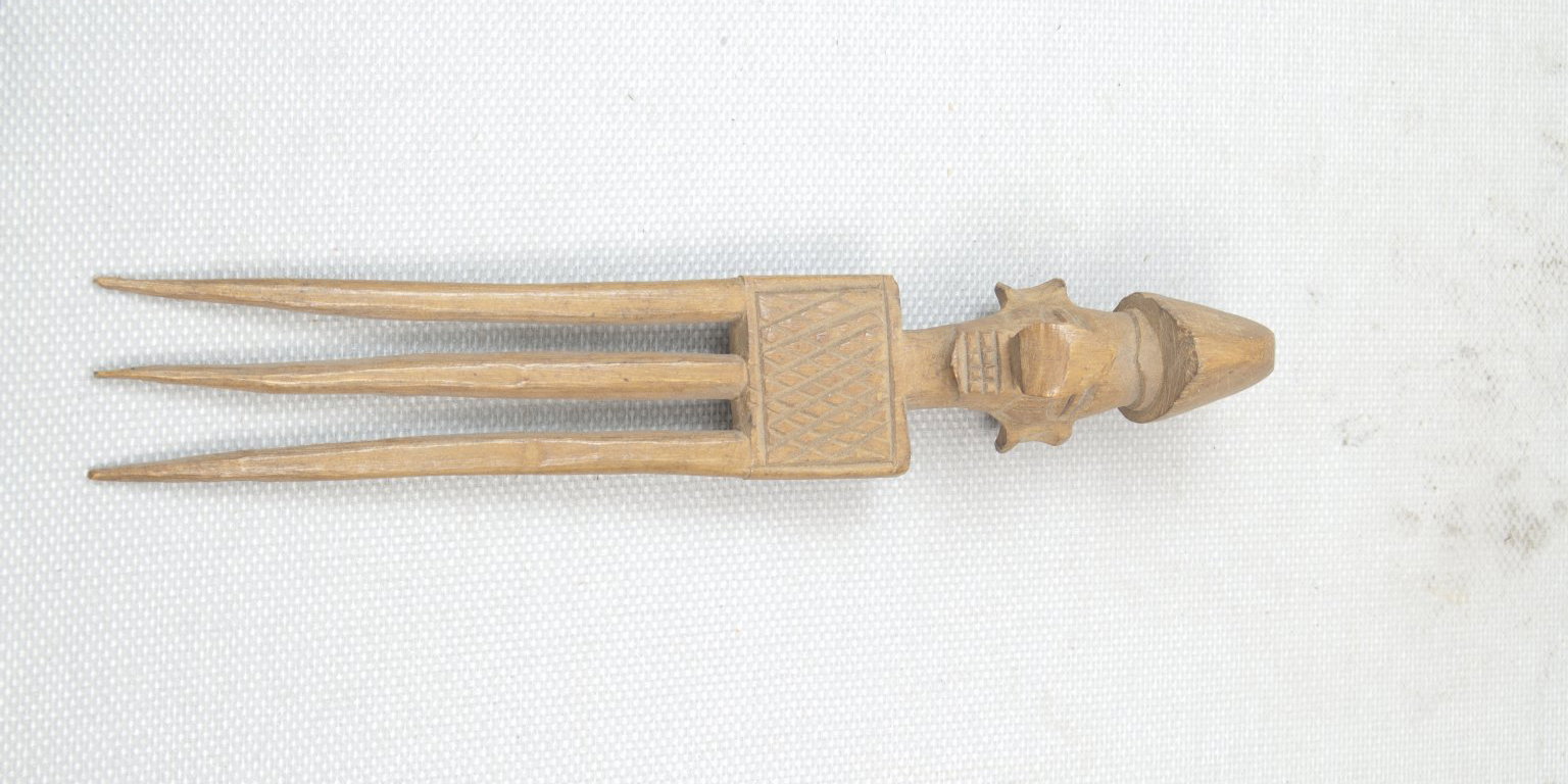 Comb with Carved Head · Brooklyn Museum