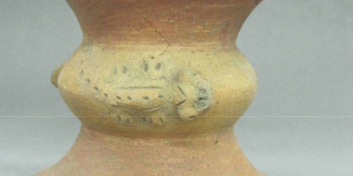 Pottery Stand · Brooklyn Museum