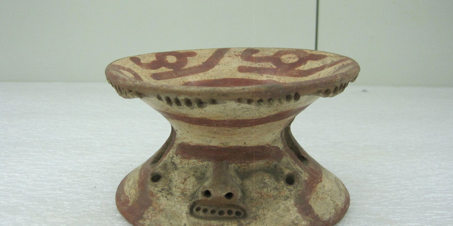 Pottery Stand · Brooklyn Museum