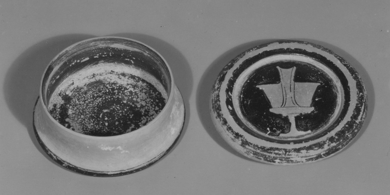Red-Figure Pyxis · Brooklyn Museum