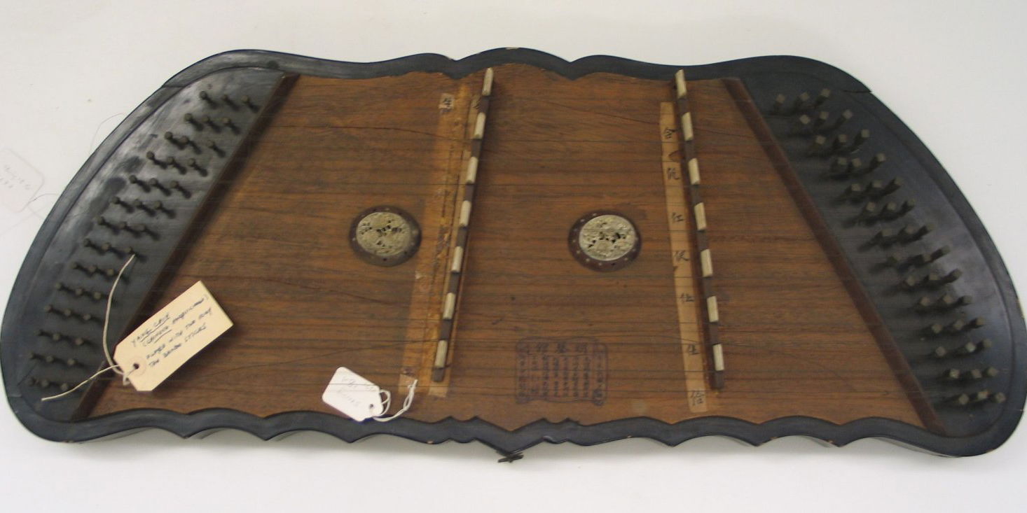 Dulcimer (Yang-chin) · Brooklyn Museum